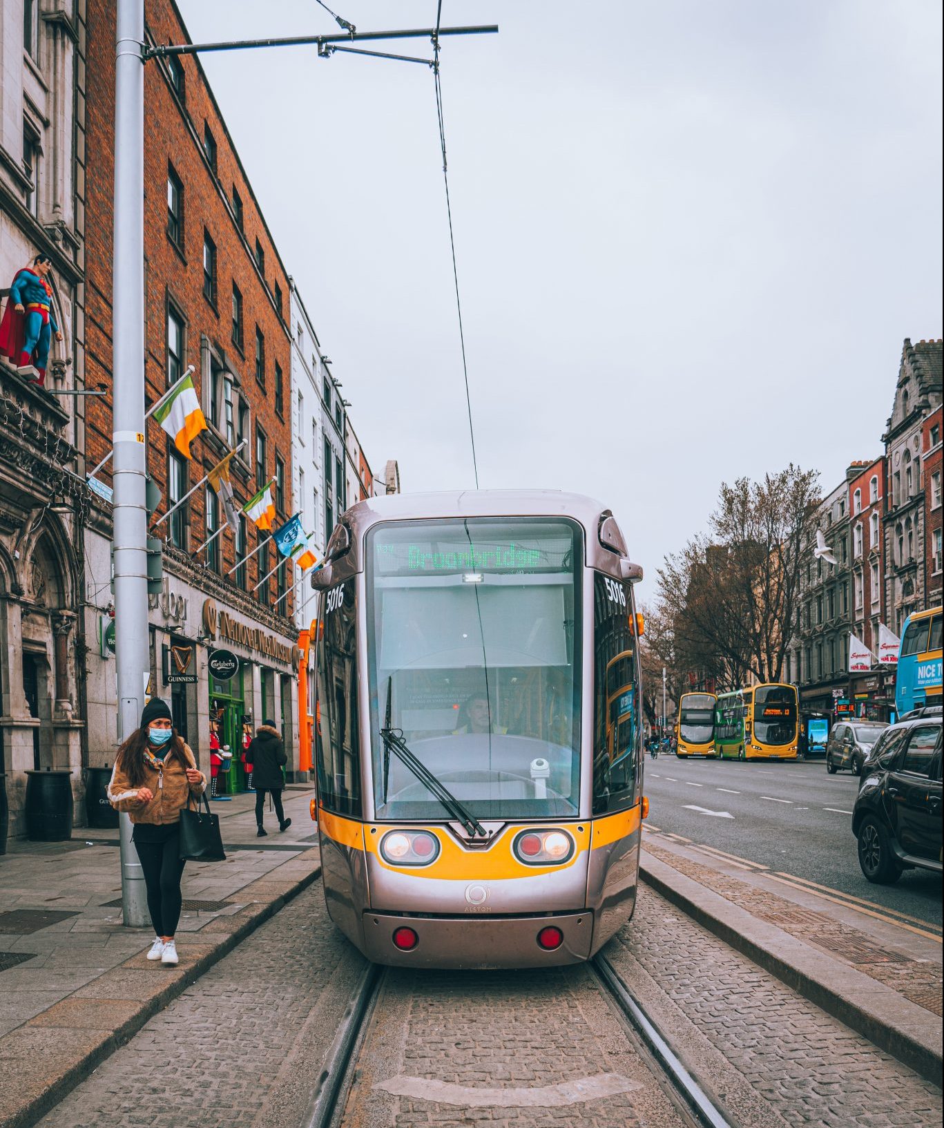 LEAP CARD - The ECI Student Guide - Emerald Cultural Institute